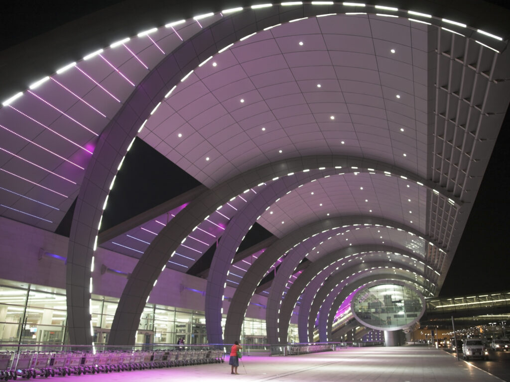 Dubai airport unveils fast-track passport control service