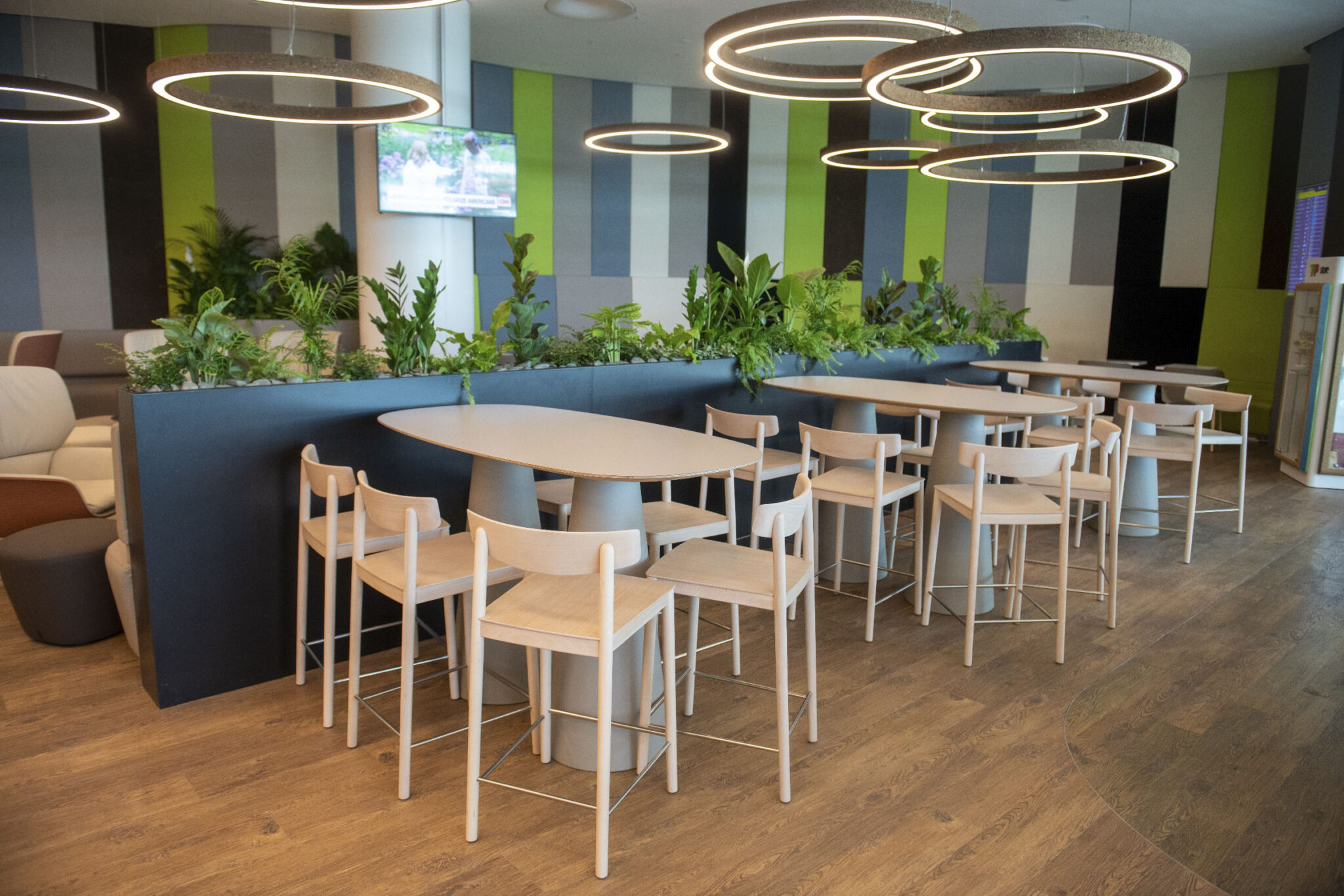 TAP reopens Lisbon lounge