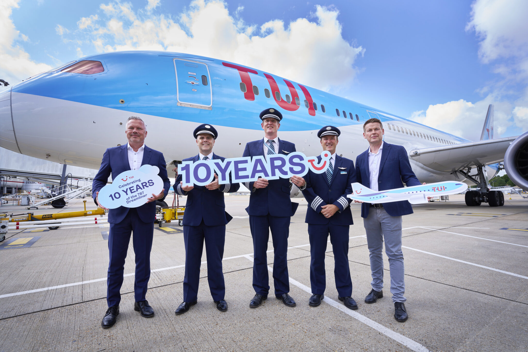 TUI celebrates 10 years creating holiday memories on the Boeing 787 ...